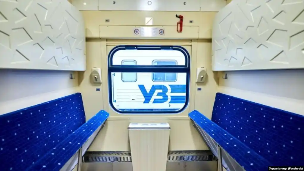 Freight Train Derailment Near Korosten Disrupts Rail Traffic and Causes ...