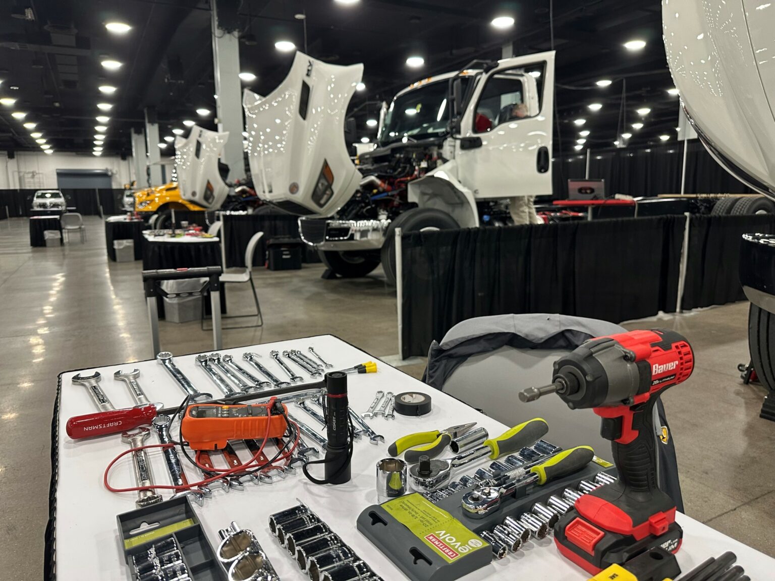 Persistence and Adaptation: The Mindset Driving Modern Truck Technicians